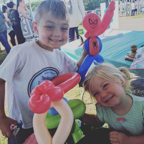 Surviving Simplified Living With Kids: 5 Must-Know Tips - The Mama On ...